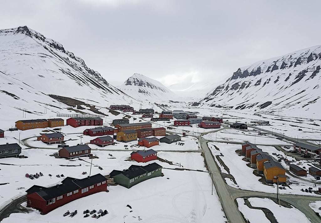 World's Most Unique Route? TUI To Launch Flights From Paris To Svalbard