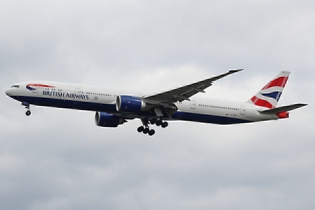 British Airways Boeing 777 Diverts To Shannon With Reports Of Smoke Onboard