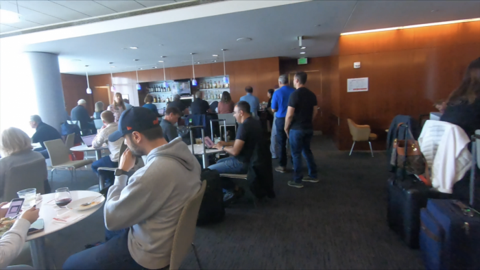 Flight Review: High-Density Business Class on United's 777-200