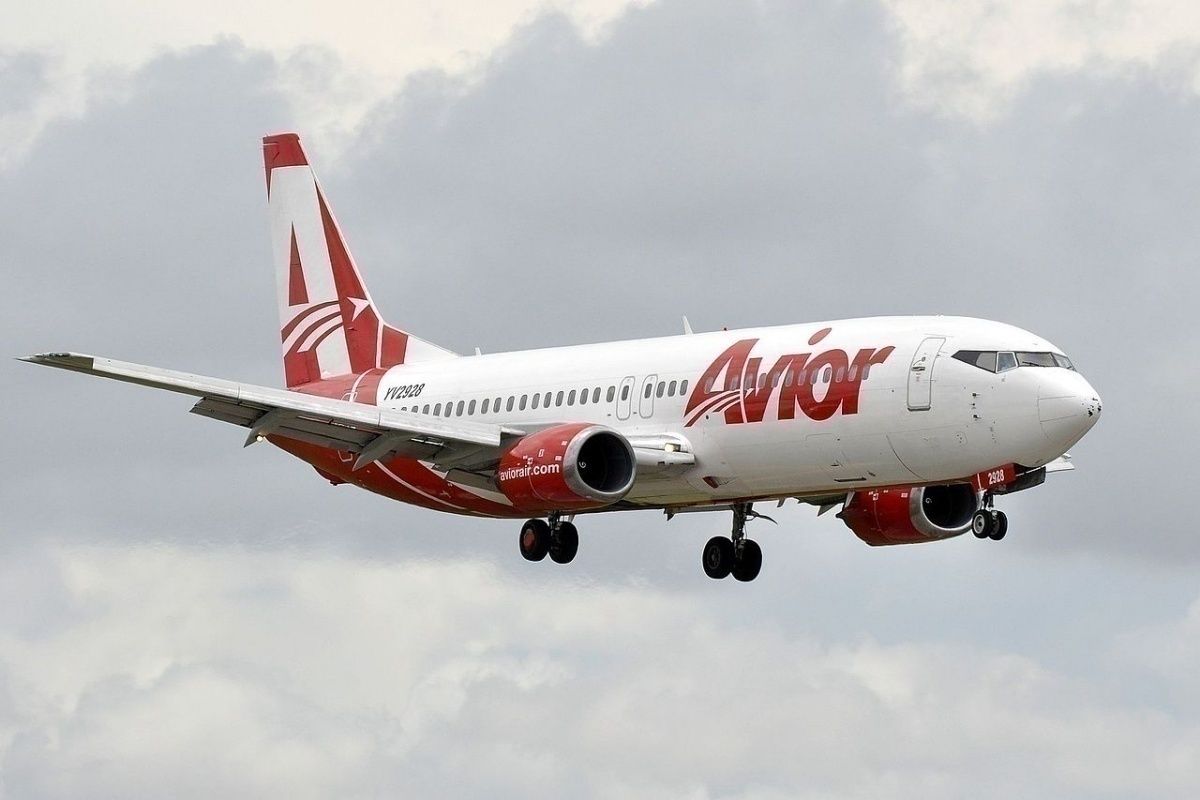 Avior Boeing 737-400 Diverts After Loss Of Cabin Pressure