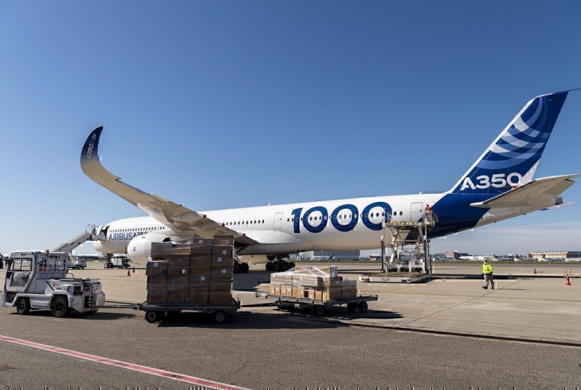 Airbus Sends A350-1000 To China To Collect Supplies