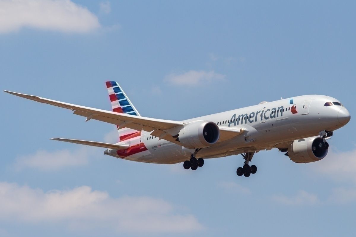 What Might Cause A Plane To Divert?