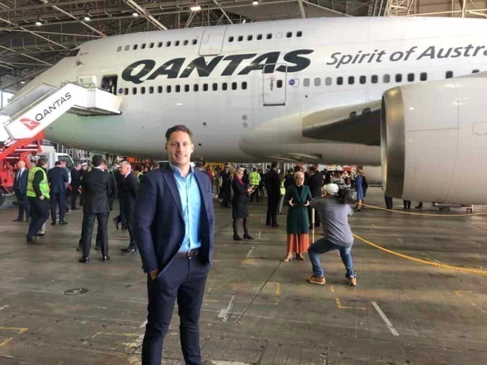 Qantas' Last Boeing 747 Leaves Australia: A Bittersweet Goodbye