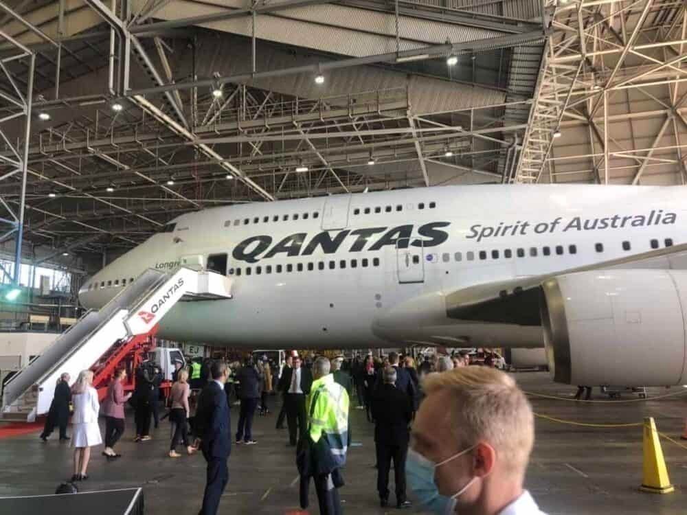 Qantas' Last Boeing 747 Leaves Australia: A Bittersweet Goodbye