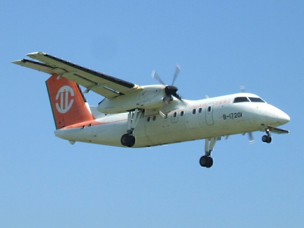 The Dash 8-400: A History Of The Iconic Turboprop