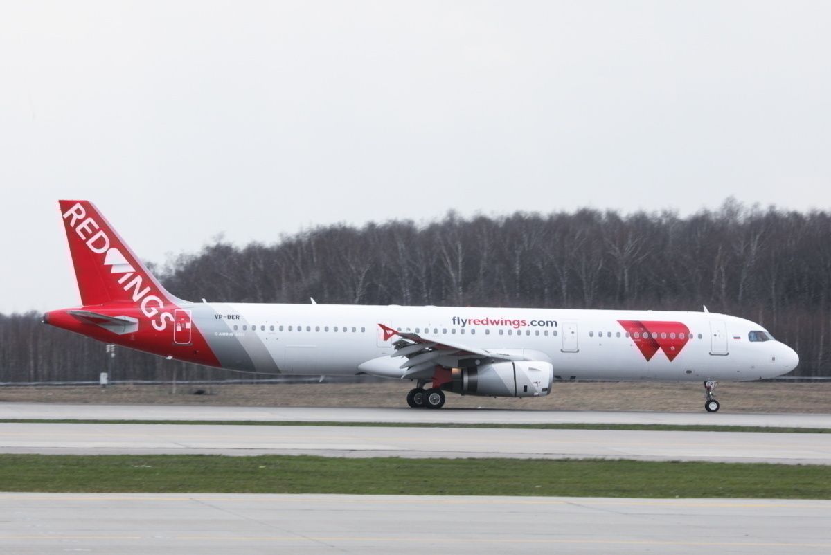 Russia's Red Wings To Operate 60 Sukhoi Superjets By 2024