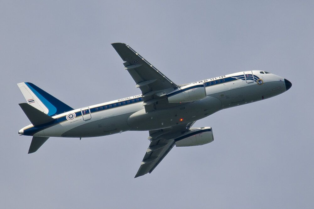 Which Airlines Fly The Sukhoi Superjet?