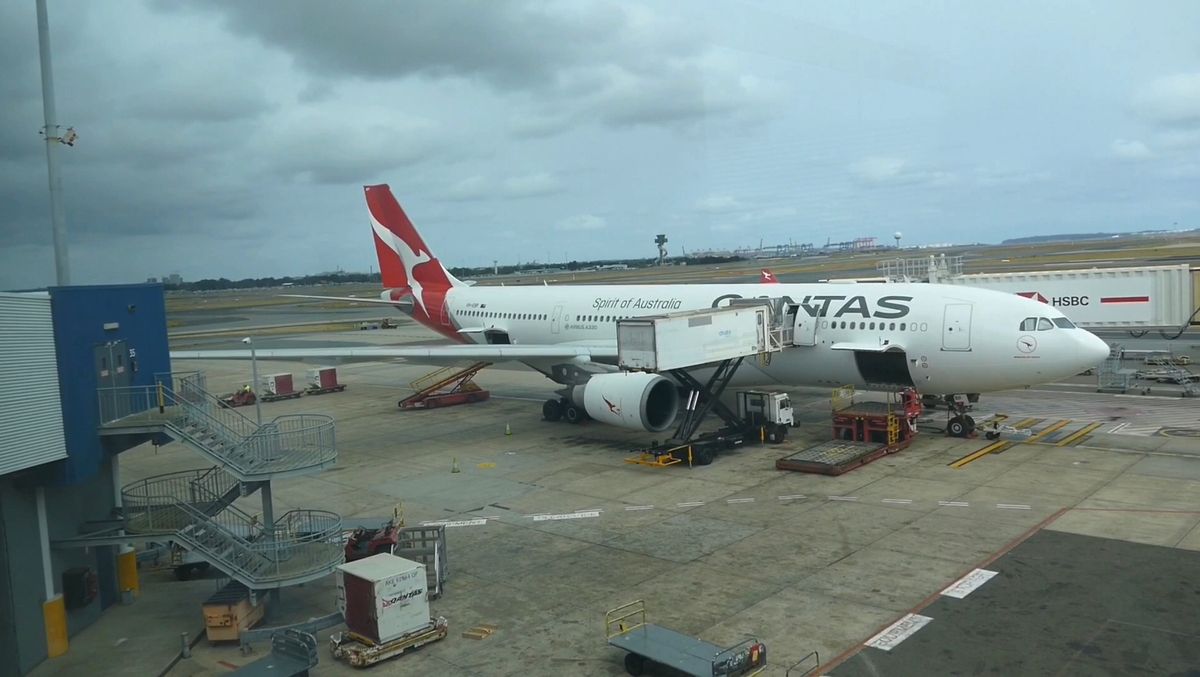 Flight Review: Qantas A330 Business Class, Sydney To Bali