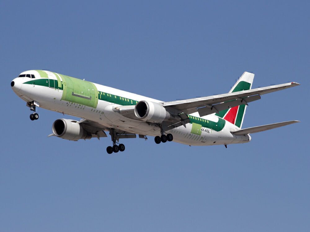 Air Canada To Push Ahead With Boeing 767 Freighter Conversion