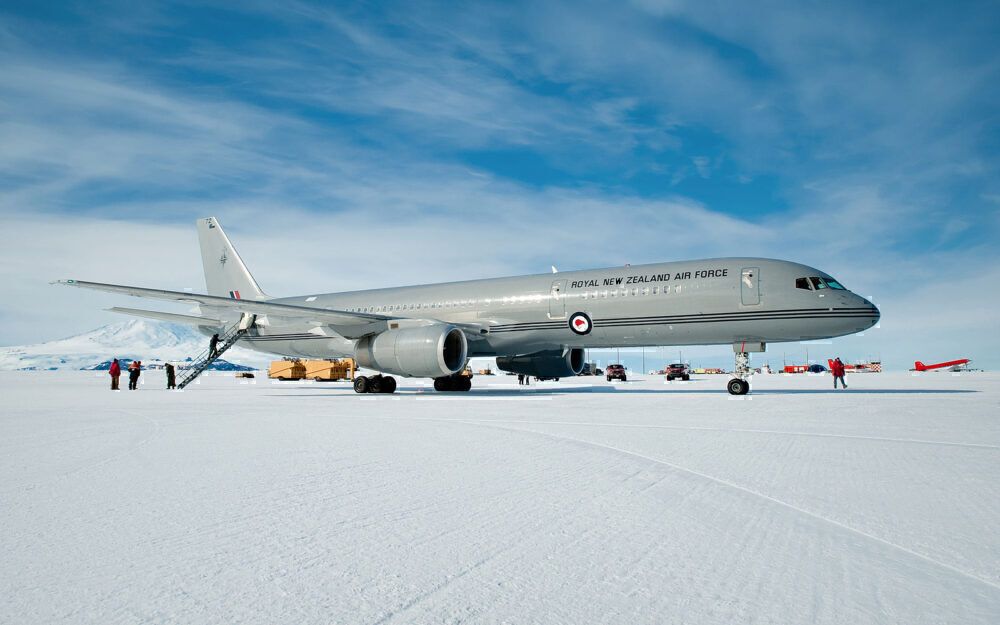 Which Aircraft Can Land In Antarctica?
