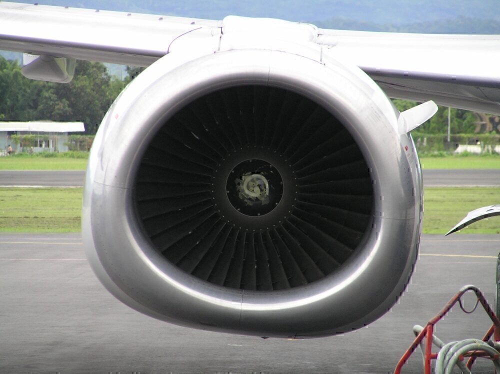 Why Aren't The Boeing 737's Main Wheels Covered In Flight?