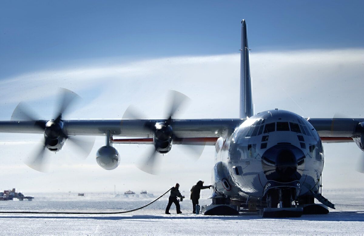 Which Aircraft Can Land In Antarctica?