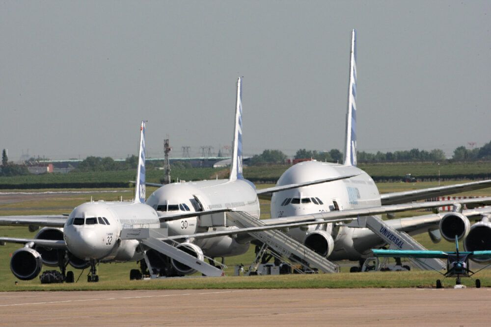 Little Vs Large: Comparing The Airbus A320 And The A380