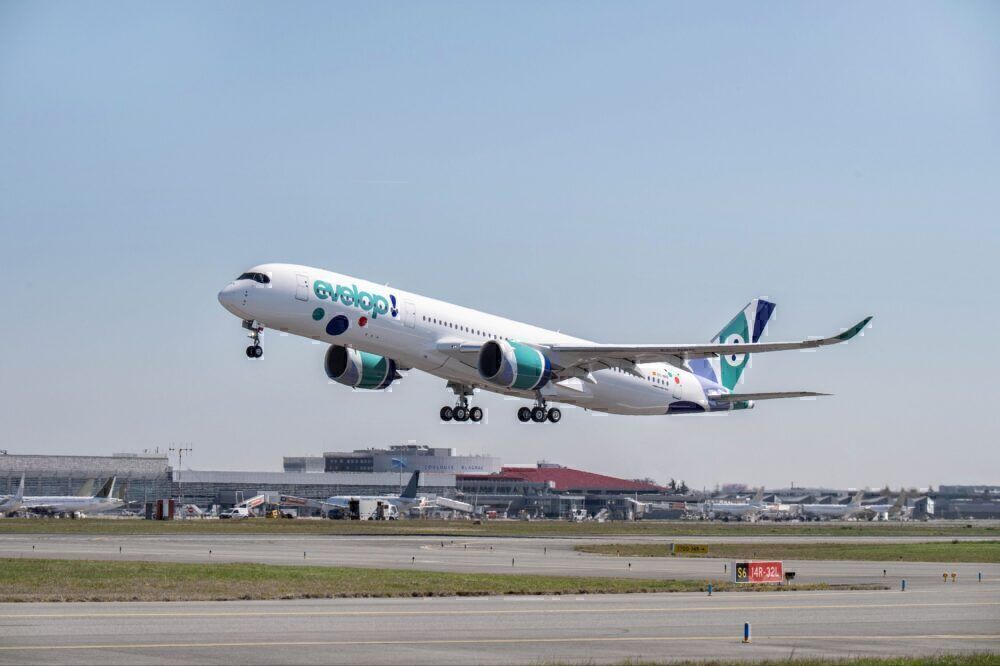 Which Airlines Fly The Airbus A350-900?