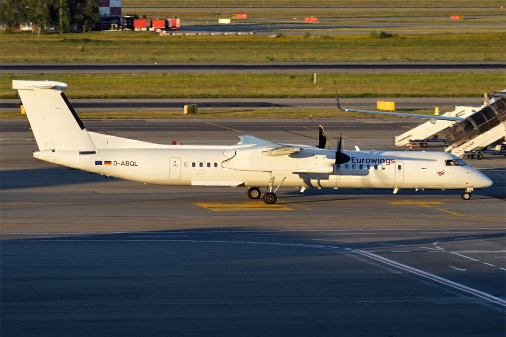 Papua New Guinea's Link PNG Takes New Dash 8-400