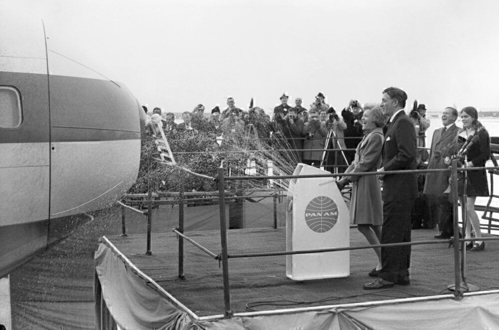 51 Years Ago Heathrow Welcomed Its First 747 - A Pan Am Flight From JFK