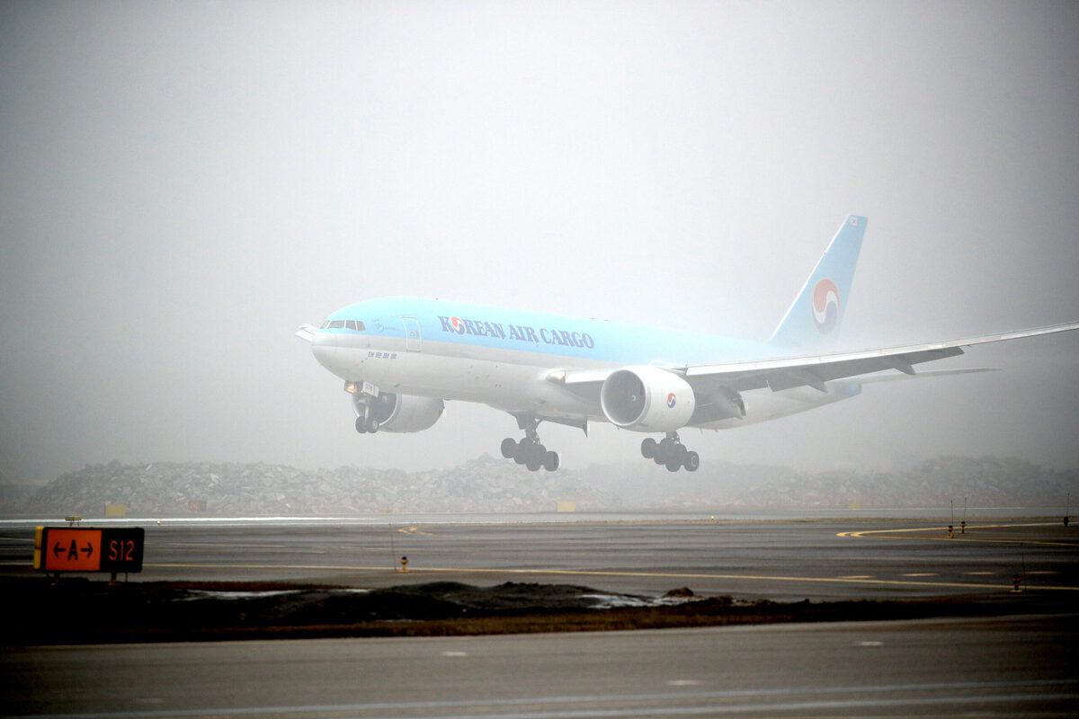 Fog And Planes: How Low Visibility Can Impact Operations