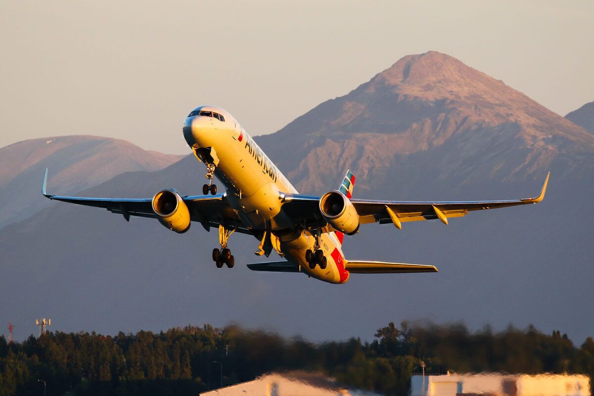 How Do Aircraft Flight Control Surfaces Work?