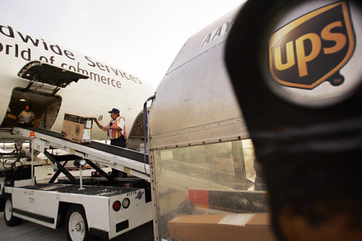 Inside The Rapid Growth Of US Cargo Hub Airports