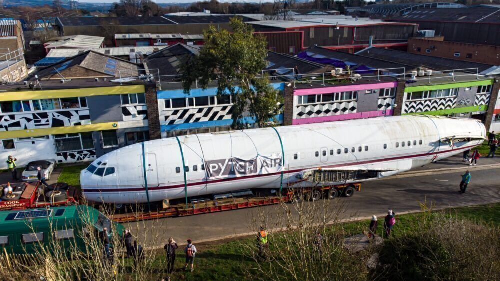 After Some Bumps Boeing 727 Successfully Transported Overland In The UK