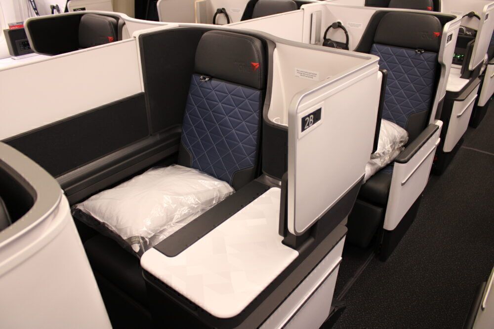 The Impressive Delta One Cabin On The Boeing 767-400ER
