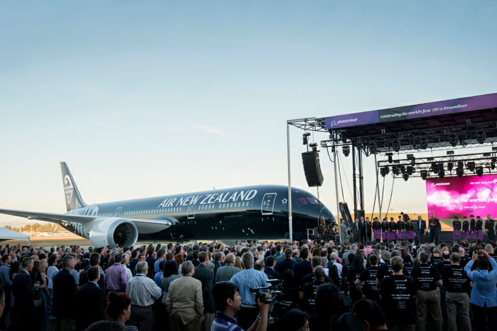 The Launch Customer Of Each Boeing 787 Dreamliner Model