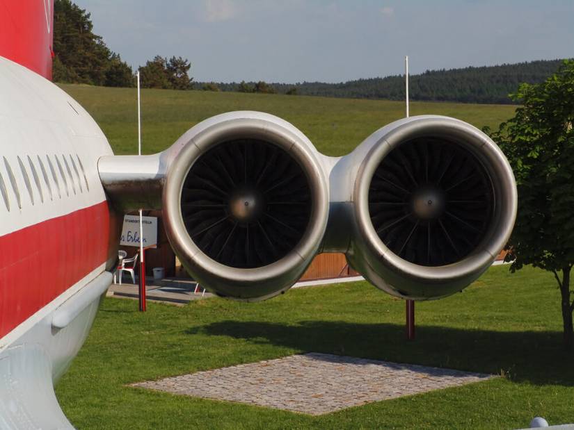 Once The World's Largest Plane: The Story Of The Ilyushin Il-62