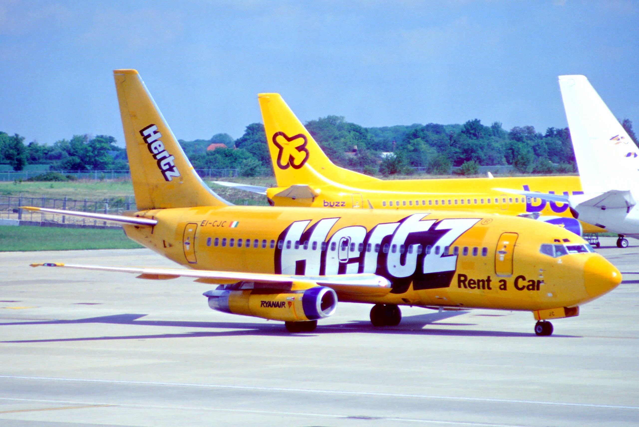 How Much Does It Cost To Advertise On A Ryanair Boeing 737?