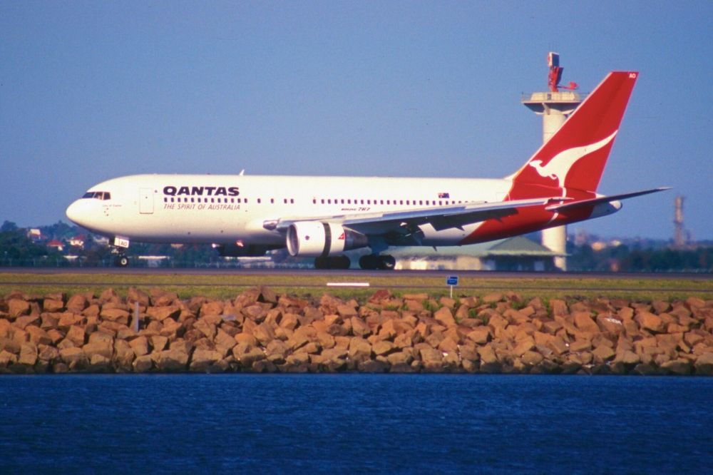 Throwback: Qantas' Boeing 767 Years