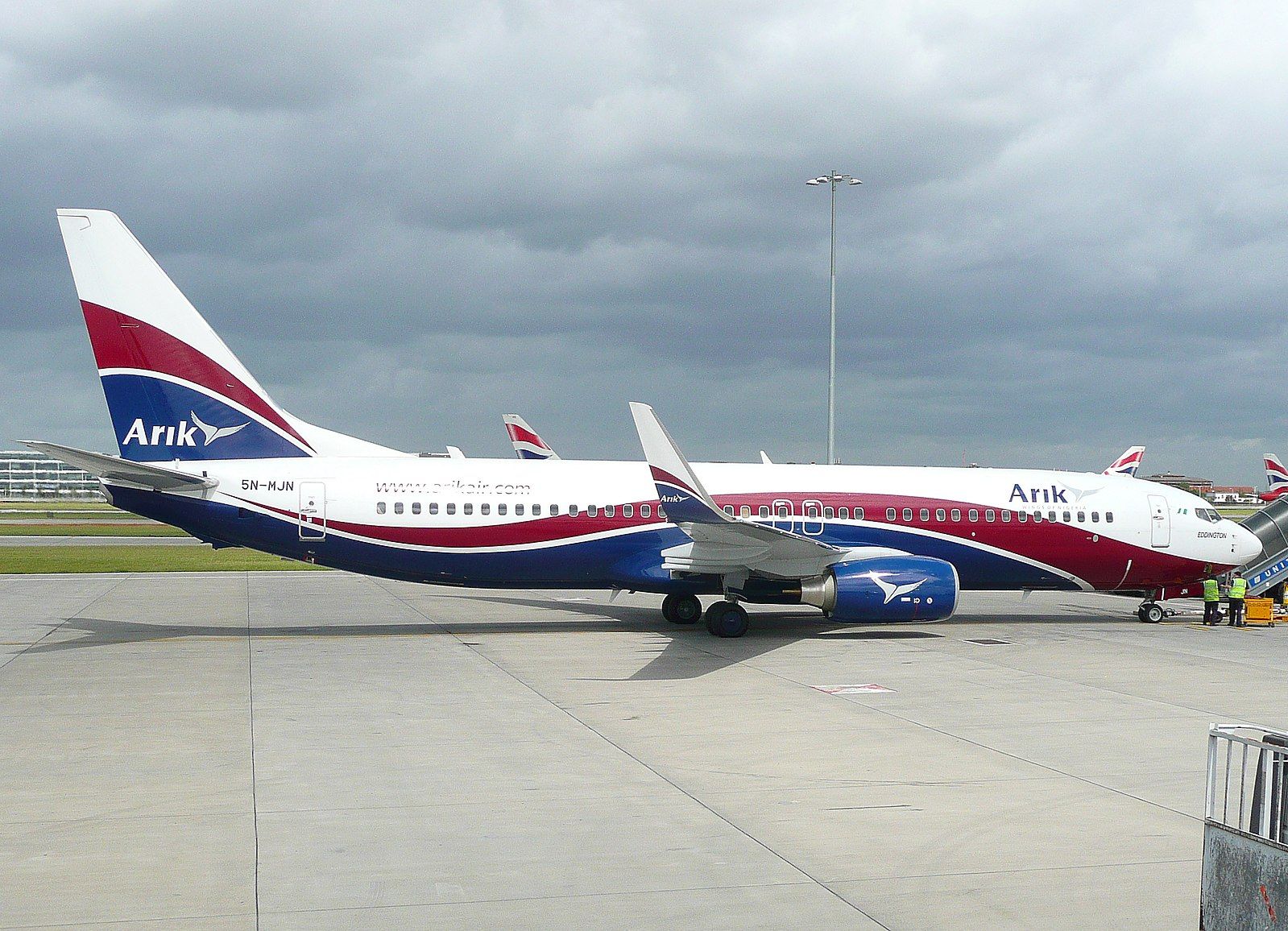 Airline Staff From Arik Air Arrested In Lagos On Bribery Charges