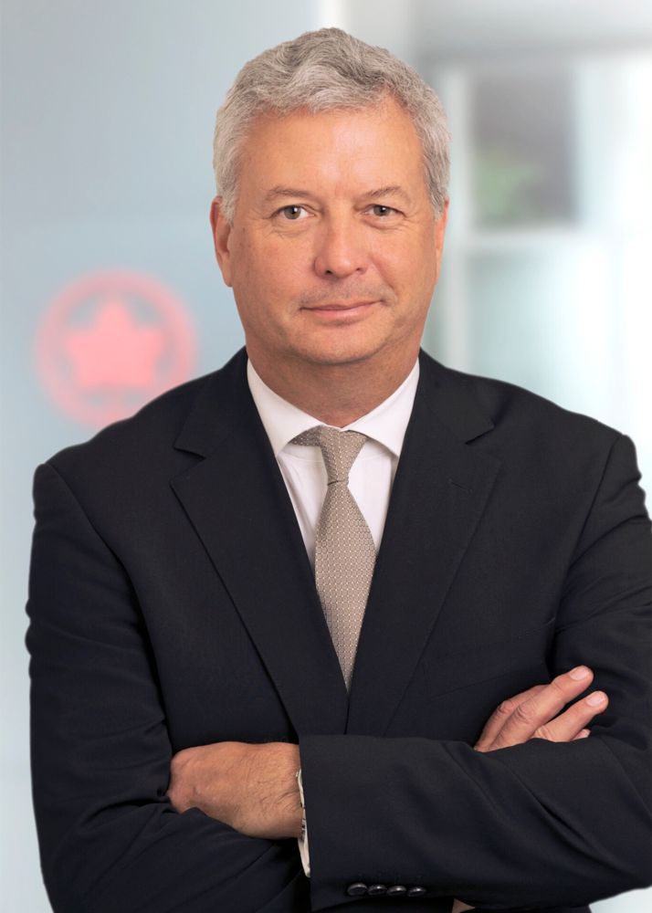 Air Canada's CEO Apologizes For Not Speaking French