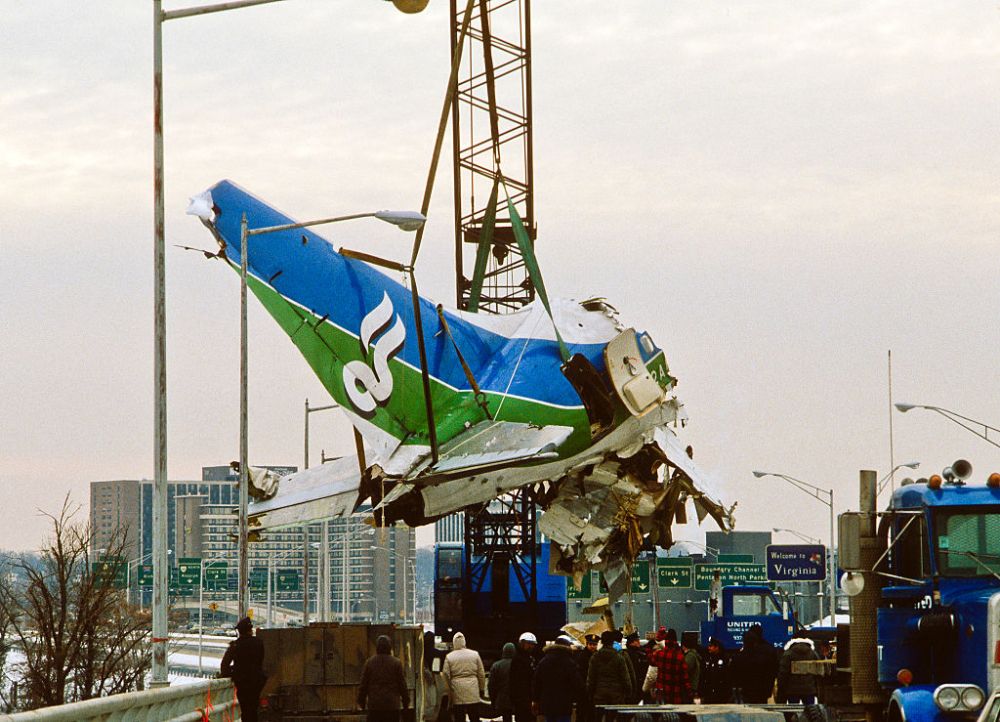How People Risked Their Lives To Save Passengers On Air Florida Flight 90