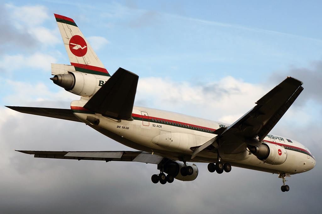 8 Years Ago Biman Bangladesh Flew The World's Last Passenger DC-10 Flight
