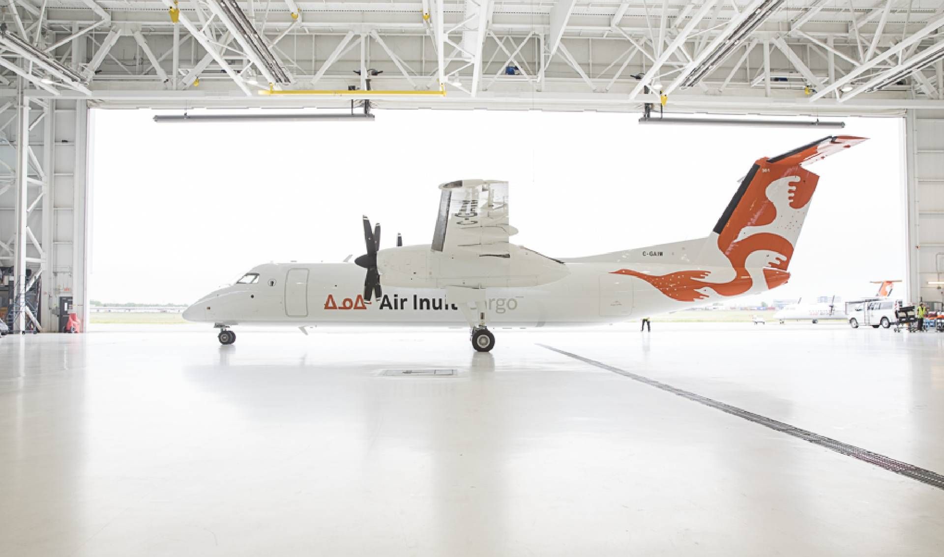 Air Inuit Puts Dash 8-300 With Oversized Cargo Door Into Service