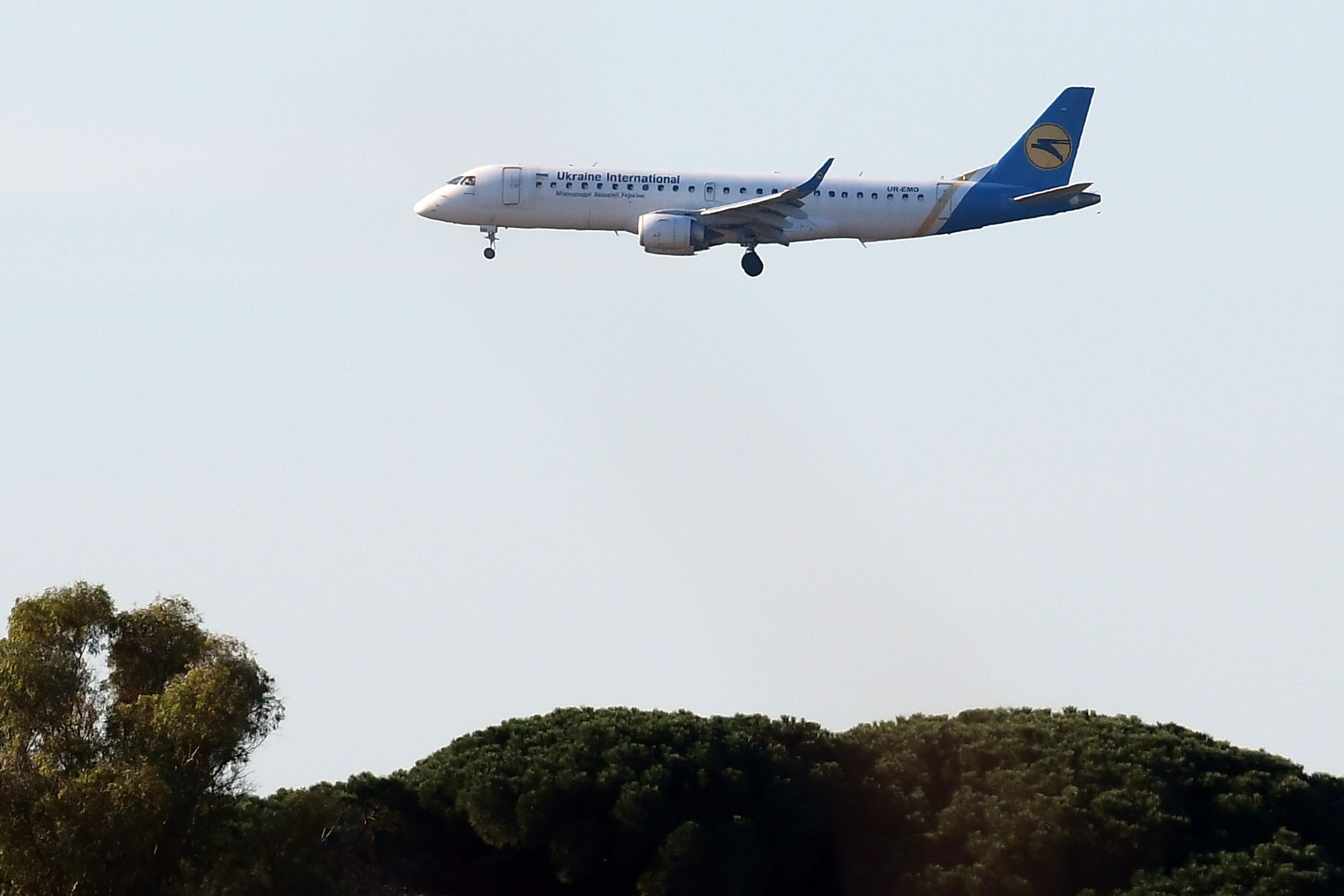 Ukraine International Airlines Offers Humanitarian Flights Cooperation