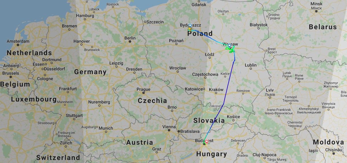 LOT Polish Airlines Domestic Flight Makes International Diversion