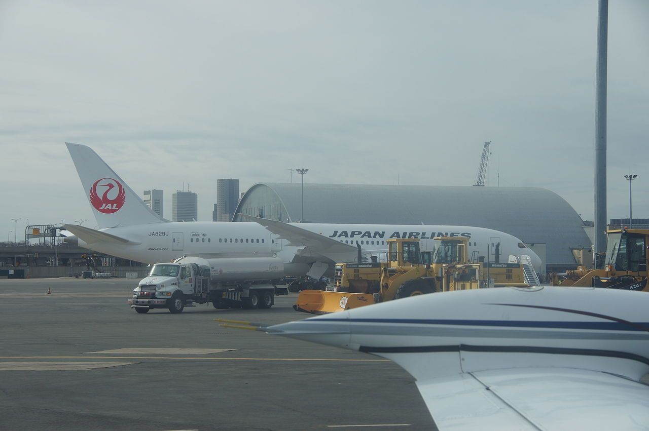 A Look At The Battery Issues That Grounded The Boeing 787 In 2013