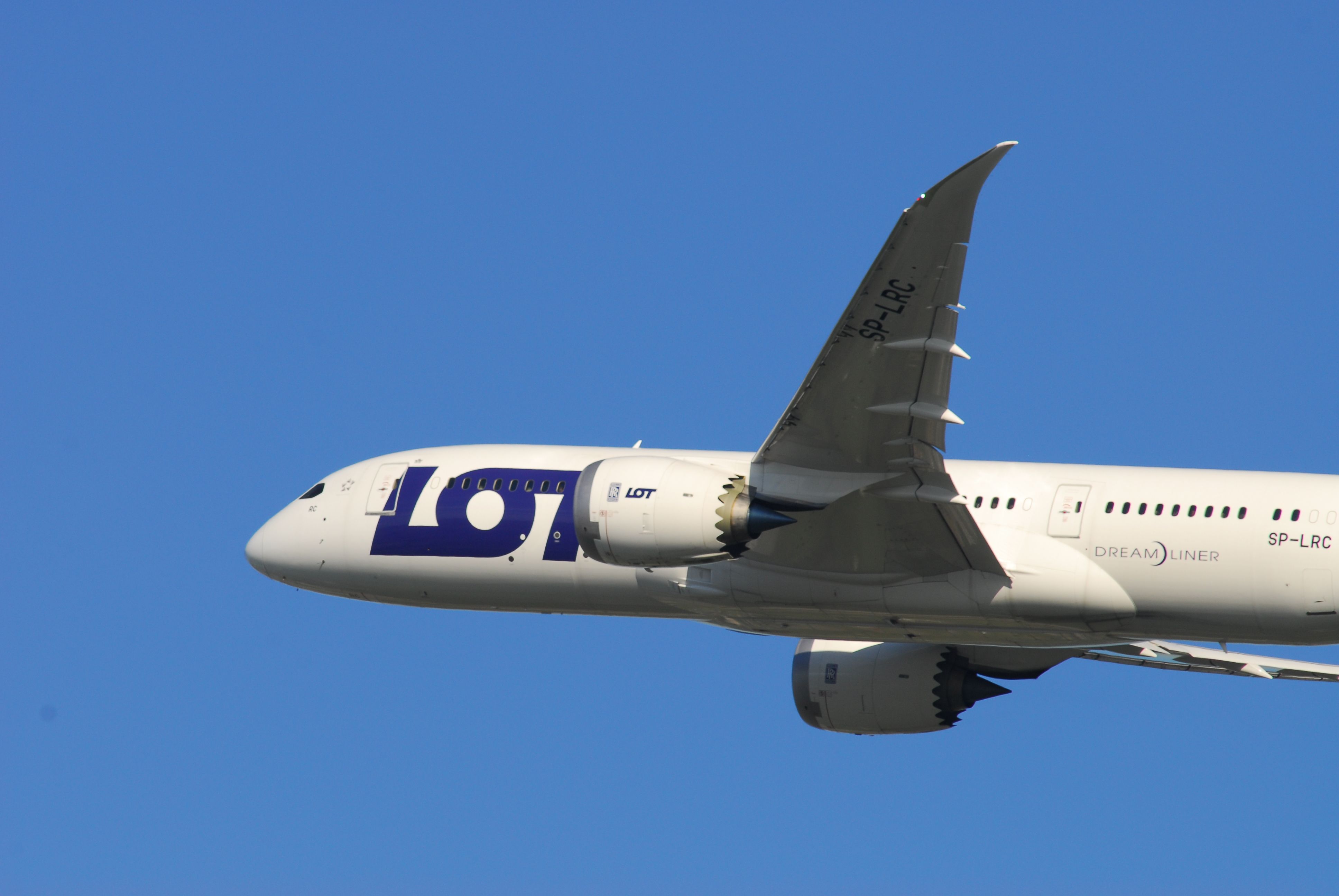 High Lift Devices: What Are They & How Do They Work?