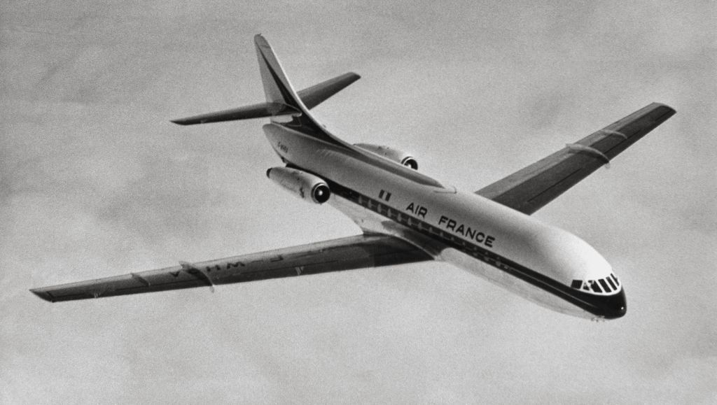 Which Aircraft Designs Feature Cruciform Tails?