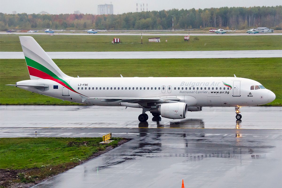 What Aircraft Types Does Bulgaria Air Fly?