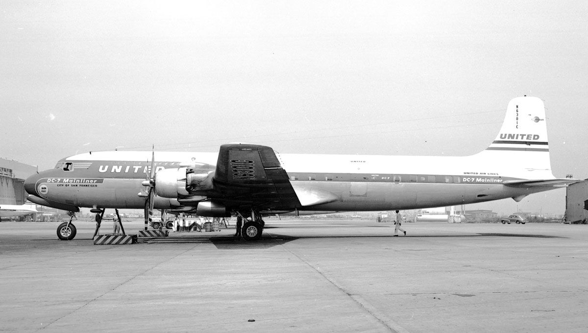 Deadly Collision The Crash of United Airlines 736