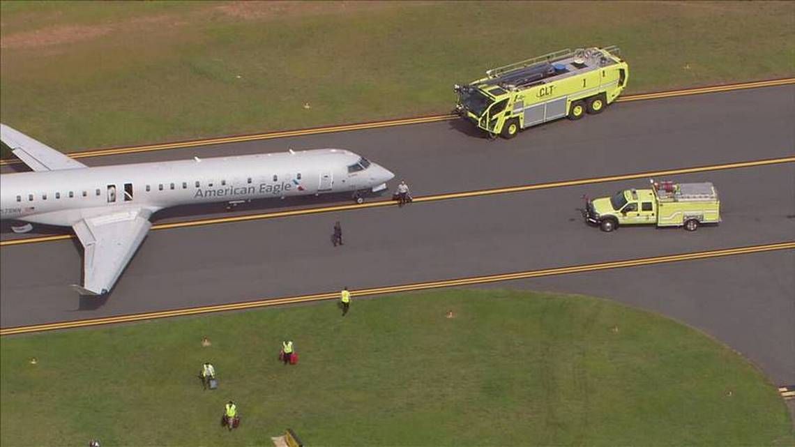 American Airlines CRJ-900 Evacuated On Charlotte Taxiway