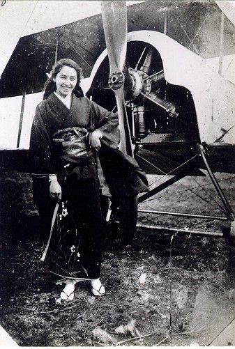 The Life & Times Of Record-Breaking US Aviator Katherine Stinson