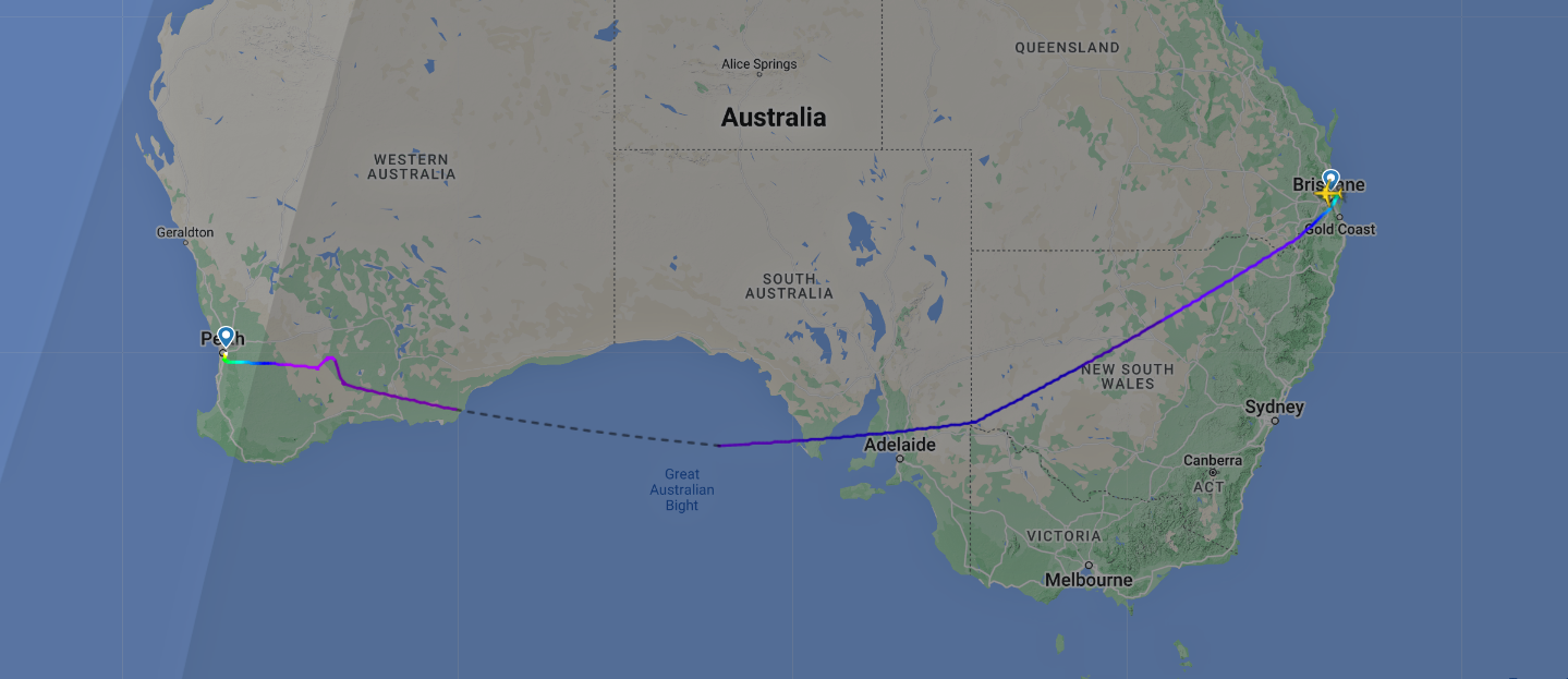 Qantas Perth Bound Boeing 737 Declares Fuel Mayday - Elite News