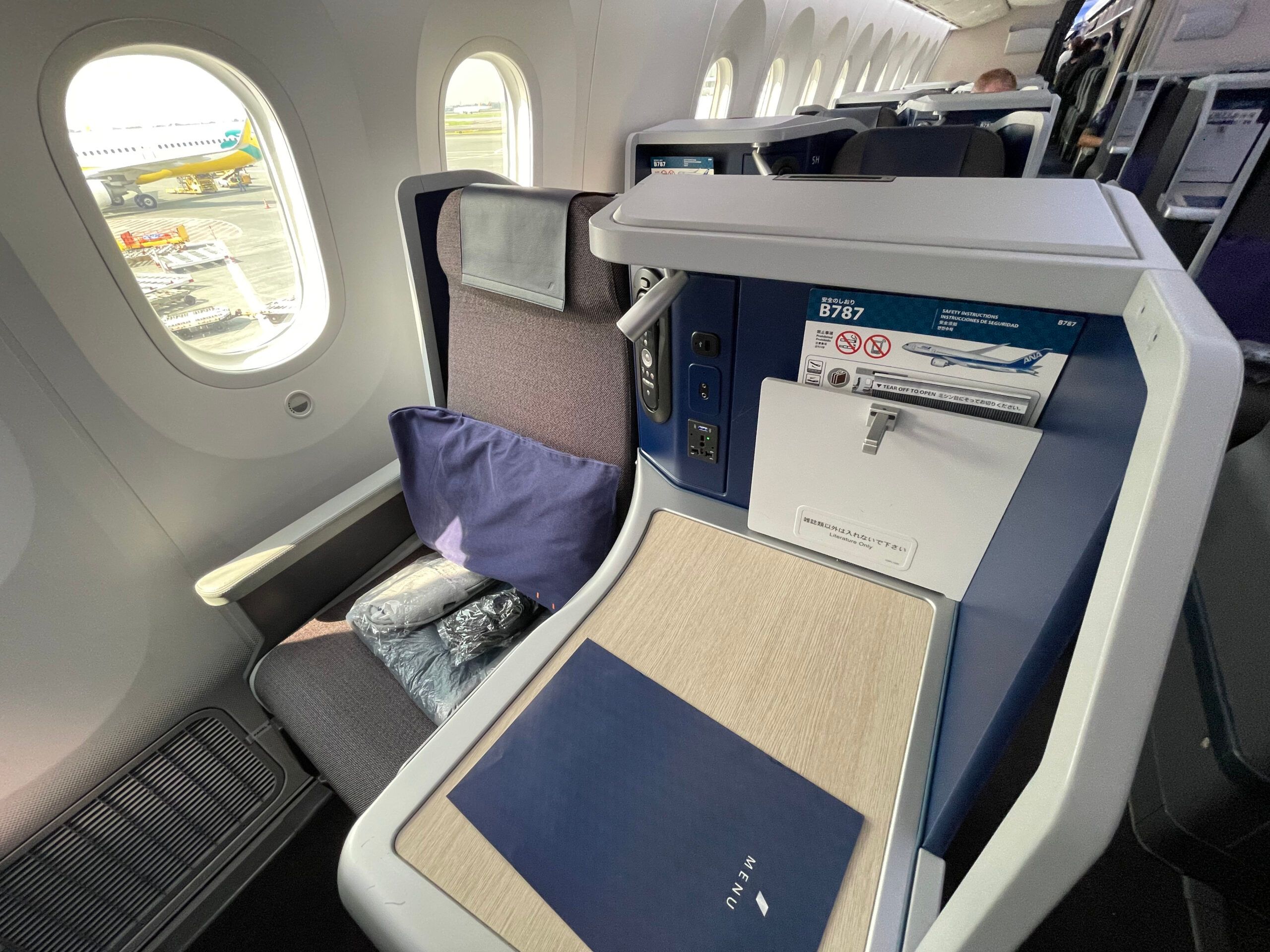 ANA Boeing 787 Business Class Review Manila (MNL) To San Francisco (SFO ...