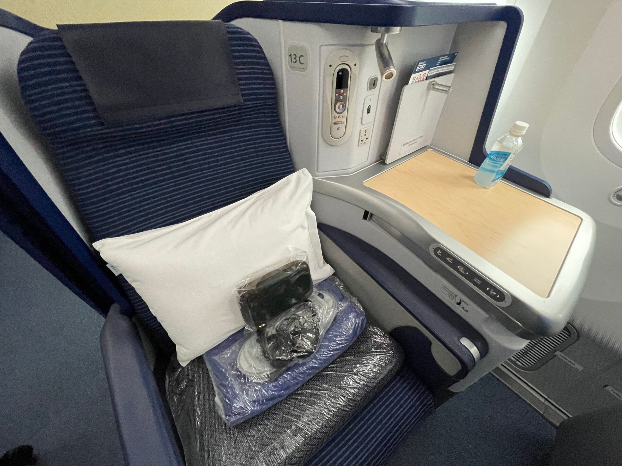 ANA Boeing 787 Business Class Review Manila (MNL) To San Francisco (SFO ...