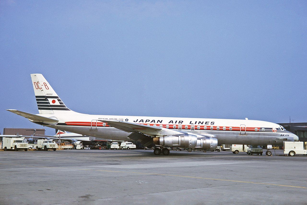 Japan Air Lines Flight 472: The Douglas DC-8 That Landed At The Wrong ...
