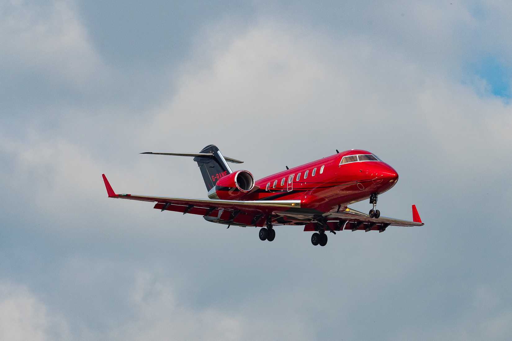 What Is The Largest Bombardier Challenger Variant?