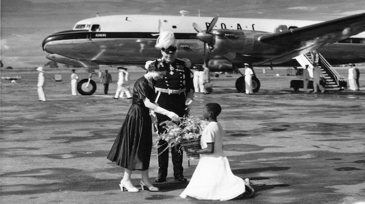 In Memoriam: Queen Elizabeth's Aviation Heritage - How She Flew