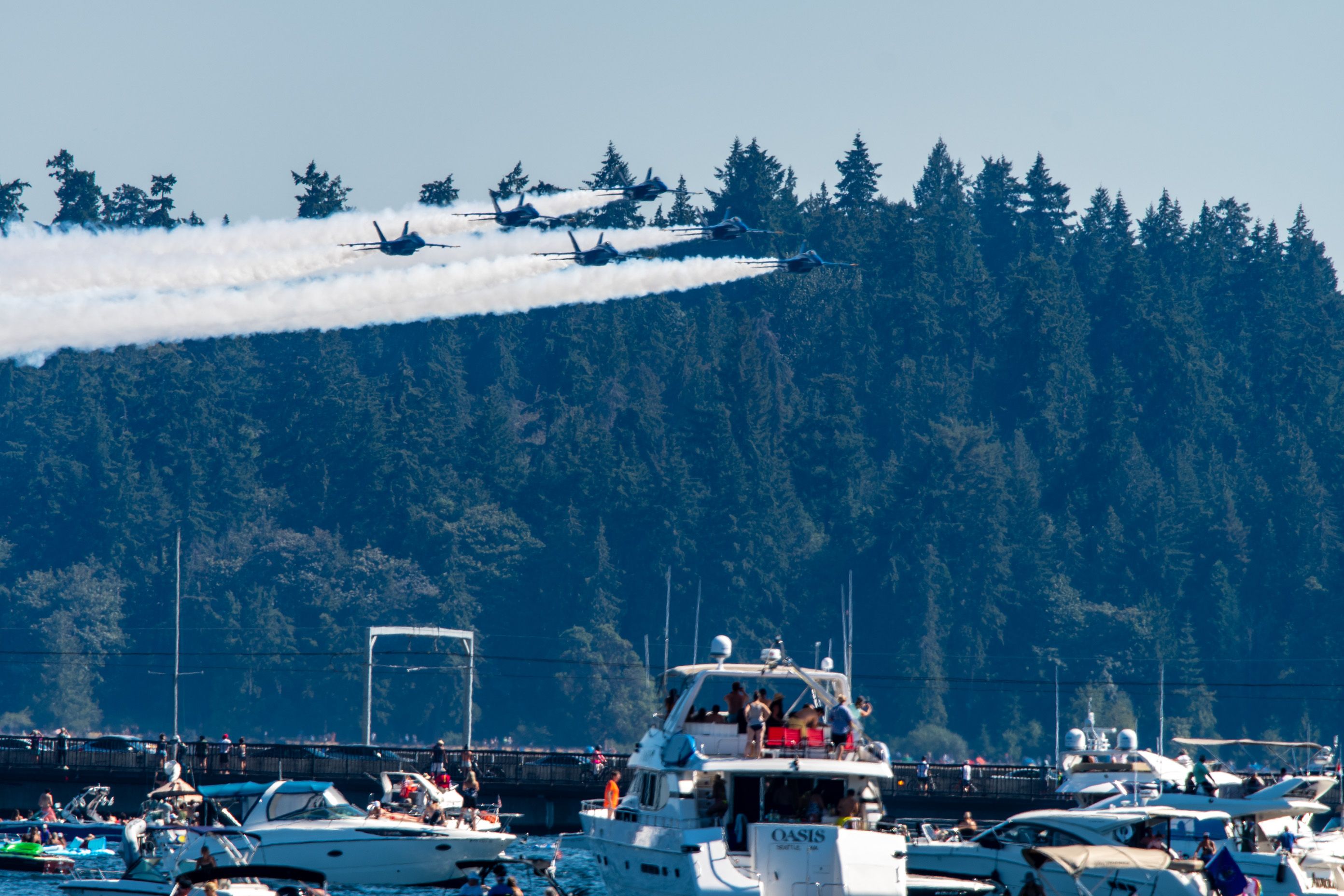 A Brief Guide To The US Navy's Blue Angels Display Team